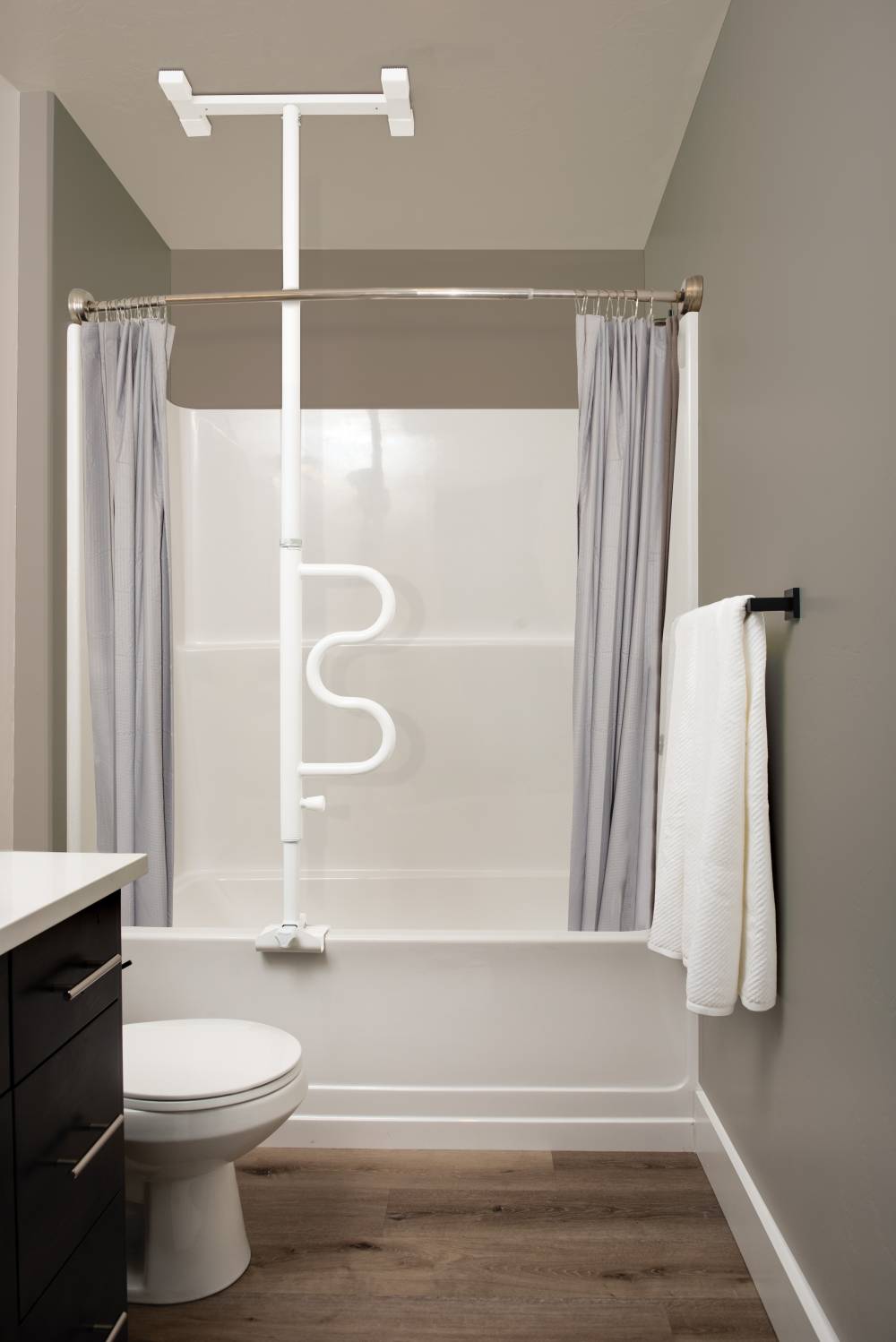 WONDER BATHTUBE POLE